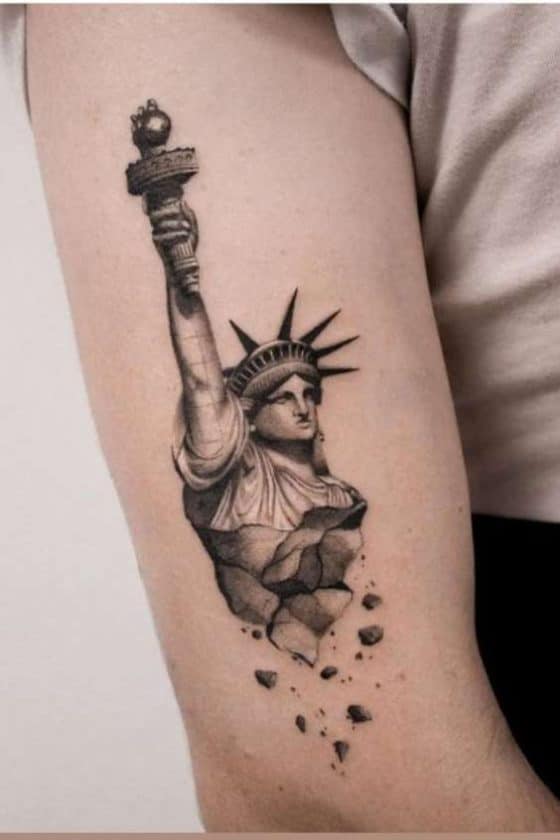 30+ Classic Statue of Liberty Tattoo Ideas