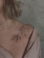 Incredible Collarbone Tattoo Ideas