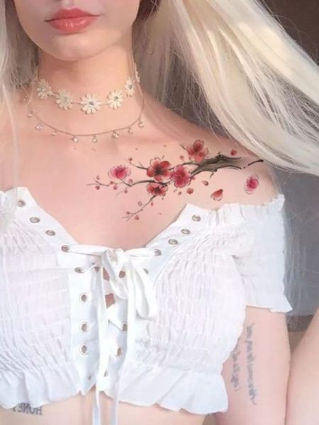 Incredible Collarbone Tattoo Ideas